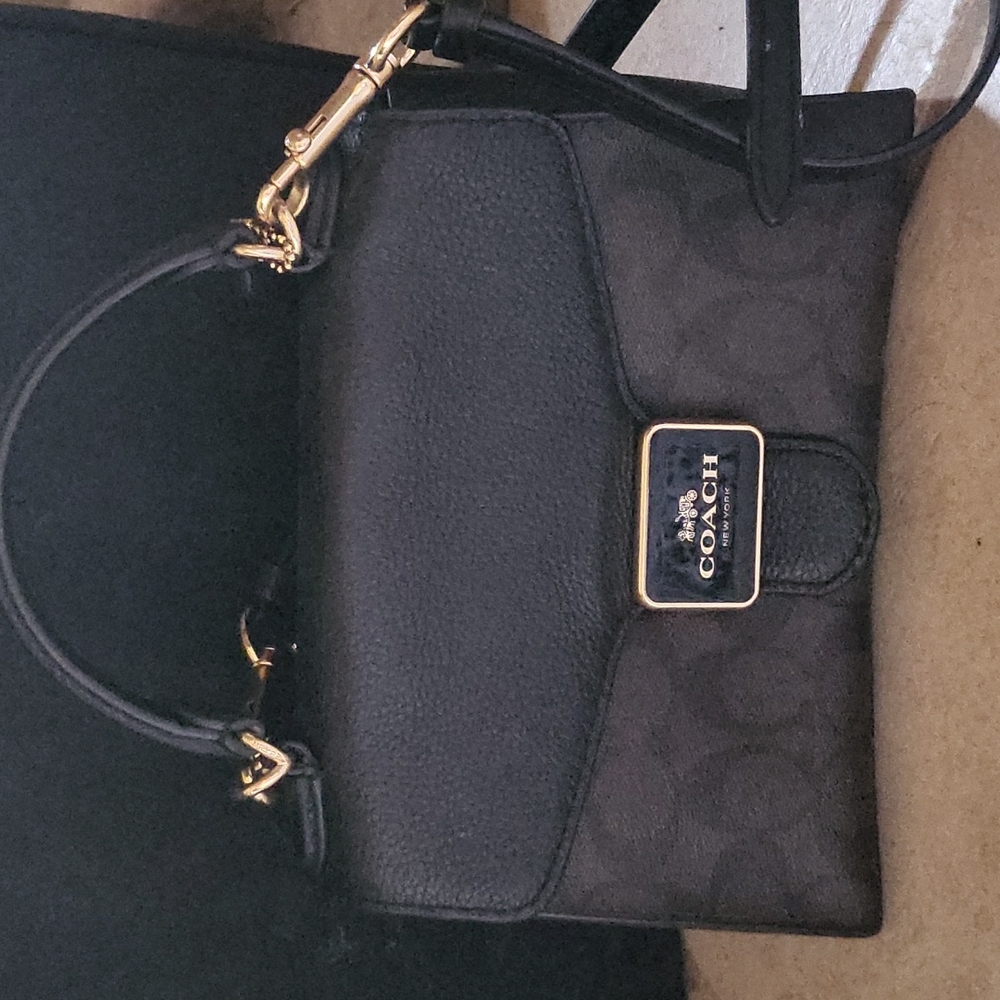 Coach Pepper Satchel (Crossbody) Signature Canvas - Gem